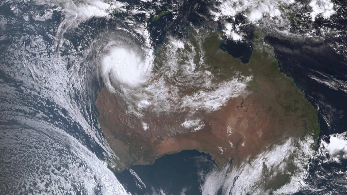 Australia: ciclón Ilsa golpea con fuertes vientes la costa ...