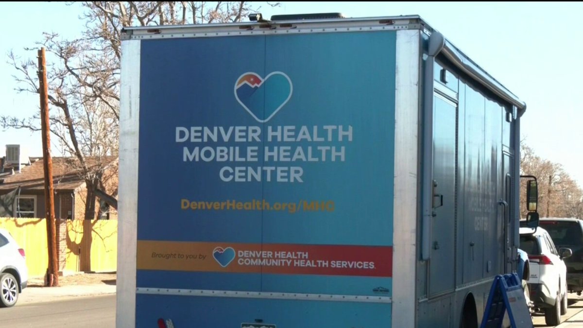 Acceso a servicios médicos: clínica móvil de Denver Health para ...