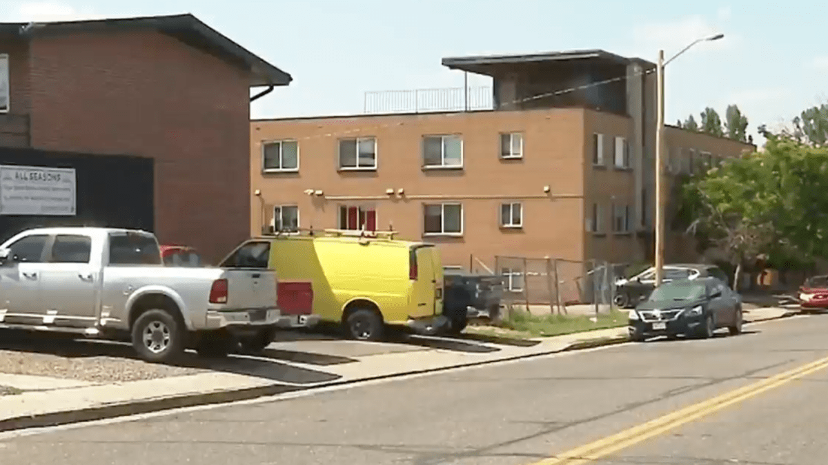 Encuentran a sospechoso de apuñalamiento mortal en Aurora – Telemundo ...