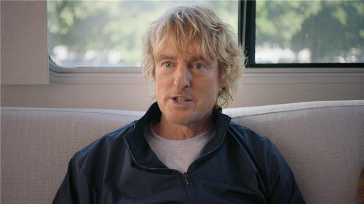 El actor Owen Wilson da un vistazo a Telemundo rumbo al Mundial ...